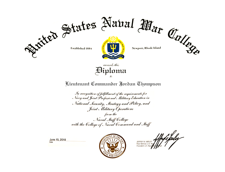 Marco De Diploma De La Escuela De Posgrado Naval Se Gradúan 62